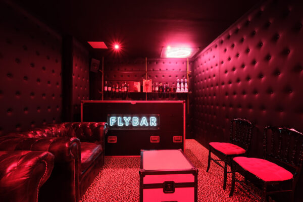 Deflower Paris Nightclub | Deep House, Techno & Exclusive Bottles